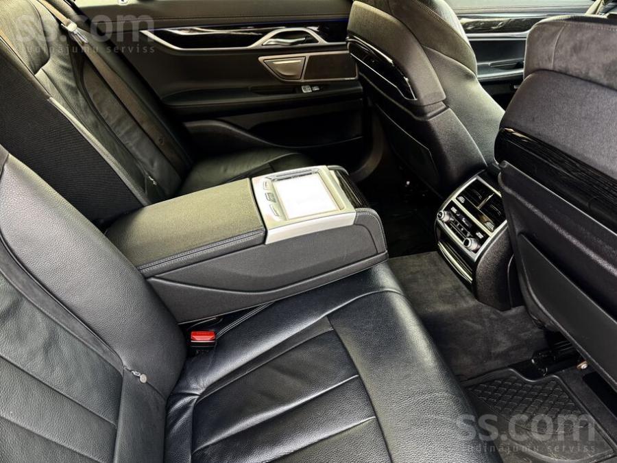 Balts BMW 730 2017 Rēzekne, ar dzinēja tilpumu 3.00 L un nobraukumu 215 tūkst. km par 28500 €, foto 10 vietnē AUTOMOTO.COM.LV
