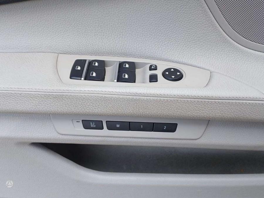 Dzeltens BMW 730 2009 Viļņa, ar dzinēja tilpumu 3.00 L un nobraukumu 252 tūkst. km par 10290 €, foto 15 vietnē AUTOMOTO.COM.LV