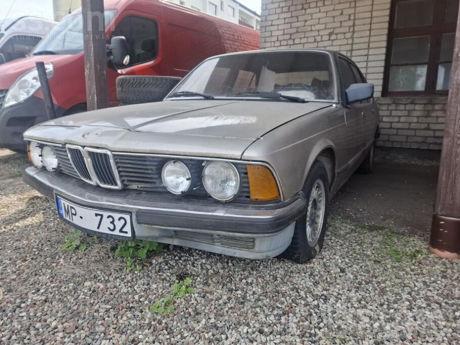 Brūns BMW 732 1984 Talsi, ar dzinēja tilpumu 3.20 L un nobraukumu 194 tūkst. km par 4500 €, foto 1 vietnē AUTOMOTO.COM.LV