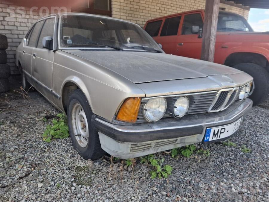 Brūns BMW 732 1984 Talsi, ar dzinēja tilpumu 3.20 L un nobraukumu 194 tūkst. km par 4500 €, foto 3 vietnē AUTOMOTO.COM.LV