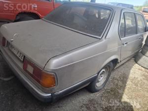 Brūns BMW 732 1984 Talsi, ar dzinēja tilpumu 3.20 L un nobraukumu 194 tūkst. km par 4500 €, foto 6 vietnē AUTOMOTO.COM.LV