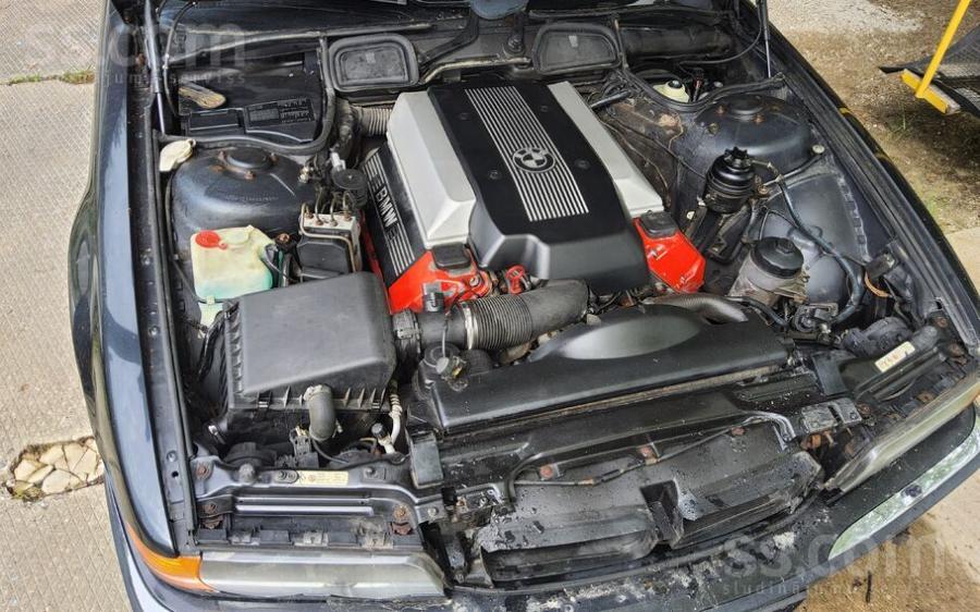 Melns BMW 735 1999 Ogre, ar dzinēja tilpumu 3.50 L un nobraukumu 390 tūkst. km par 1700 €, foto 5 vietnē AUTOMOTO.COM.LV