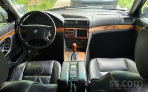 Melns BMW 735 1999 Ogre, ar dzinēja tilpumu 3.50 L un nobraukumu 390 tūkst. km par 1700 €, foto 11 vietnē AUTOMOTO.COM.LV