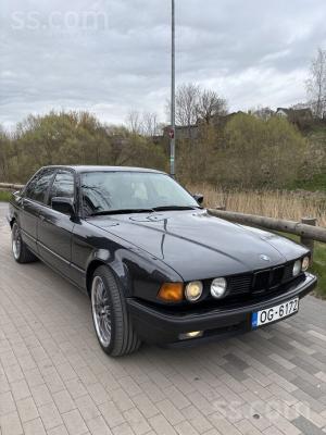 Черный БМВ 735 1990 в Резекне, объемом двигателя 3.50 л и пробегом 0 тыс. км за 12100 €, фото 6 на AUTOMOTO.COM.LV