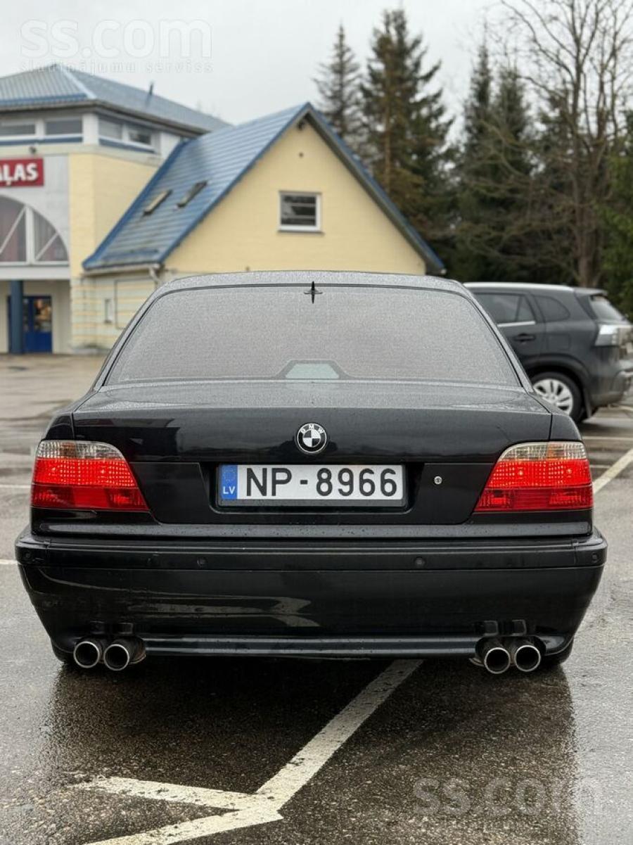 Black BMW 735 1998 in Kuldiga, with an engine capacity of 3.50 L and mileage of 330 thousand km for 5000 €, photo 7 on AUTOMOTO.COM.LV