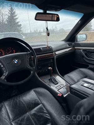 Black BMW 735 1998 in Kuldiga, with an engine capacity of 3.50 L and mileage of 330 thousand km for 5000 €, photo 12 on AUTOMOTO.COM.LV