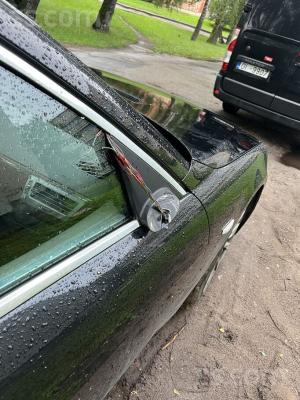 Melns BMW 735 2002 Rīga, ar dzinēja tilpumu 3.60 L un nobraukumu 180 tūkst. km par 1250 €, foto 5 vietnē AUTOMOTO.COM.LV