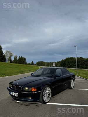 Zils BMW 735 1996 Alūksne, ar dzinēja tilpumu 3.50 L un nobraukumu 338 tūkst. km par 3050 €, foto  vietnē AUTOMOTO.COM.LV