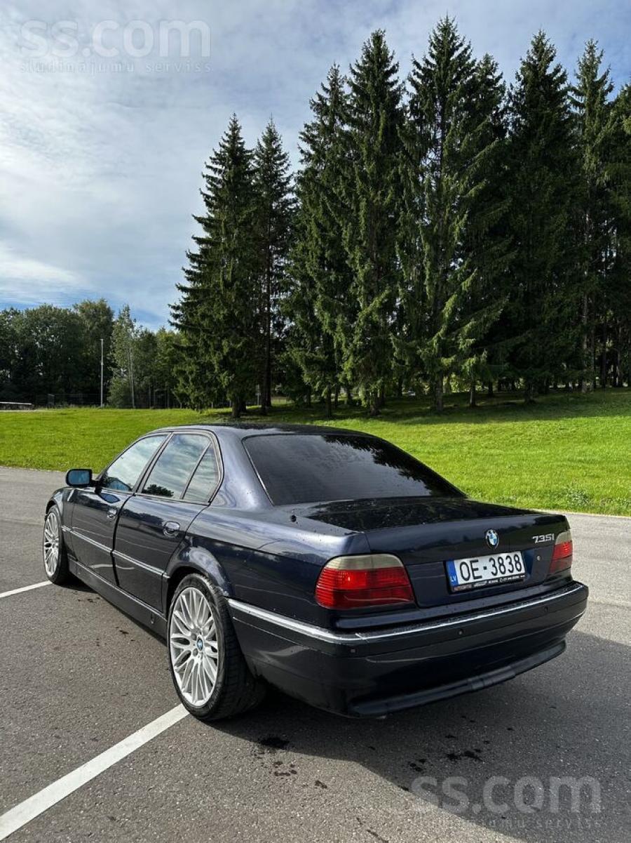 Zils BMW 735 1996 Alūksne, ar dzinēja tilpumu 3.50 L un nobraukumu 338 tūkst. km par 3050 €, foto 5 vietnē AUTOMOTO.COM.LV