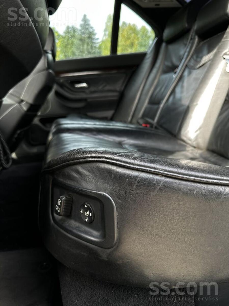Zils BMW 735 1996 Alūksne, ar dzinēja tilpumu 3.50 L un nobraukumu 338 tūkst. km par 3050 €, foto 9 vietnē AUTOMOTO.COM.LV