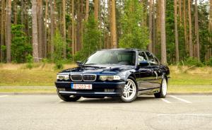Blue BMW 735 2000 in Riga, with an engine capacity of 3.50 L and mileage of 147 thousand km for 13590 €, photo 5 on AUTOMOTO.COM.LV