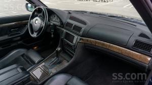 Blue BMW 735 2000 in Riga, with an engine capacity of 3.50 L and mileage of 147 thousand km for 13590 €, photo 12 on AUTOMOTO.COM.LV
