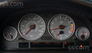 Blue BMW 735 2000 in Riga, with an engine capacity of 3.50 L and mileage of 147 thousand km for 13590 €, photo 20 on AUTOMOTO.COM.LV