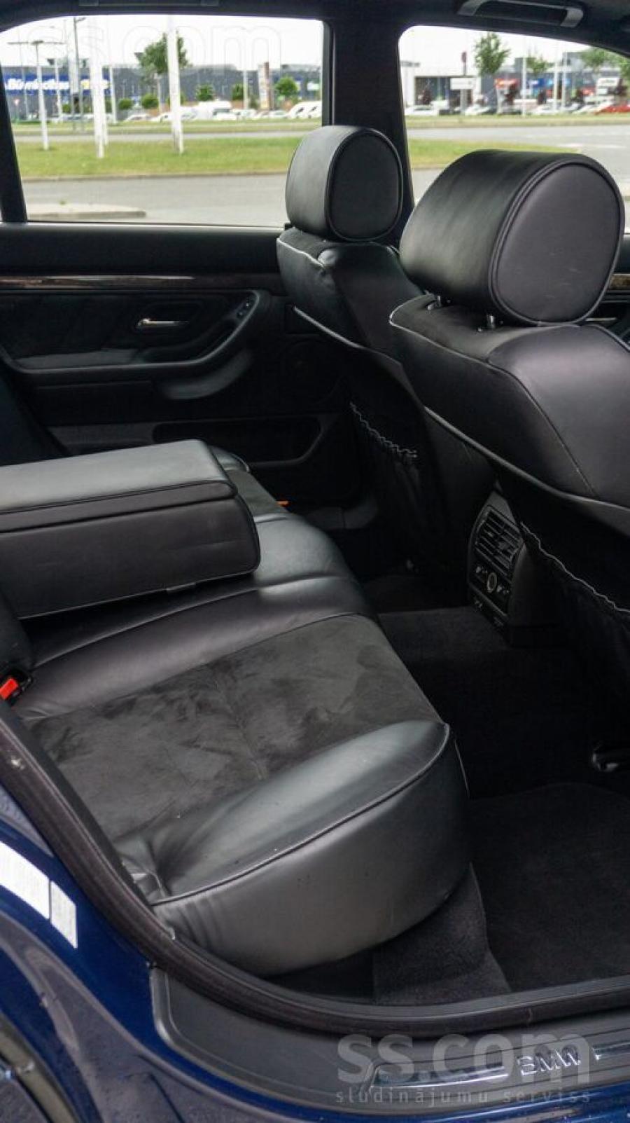 Blue BMW 735 2000 in Riga, with an engine capacity of 3.50 L and mileage of 147 thousand km for 13590 €, photo 26 on AUTOMOTO.COM.LV