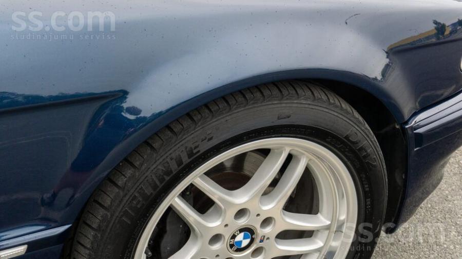 Blue BMW 735 2000 in Riga, with an engine capacity of 3.50 L and mileage of 147 thousand km for 13590 €, photo 30 on AUTOMOTO.COM.LV
