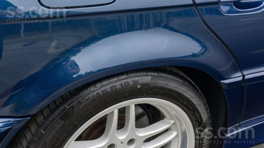Blue BMW 735 2000 in Riga, with an engine capacity of 3.50 L and mileage of 147 thousand km for 13590 €, photo 31 on AUTOMOTO.COM.LV
