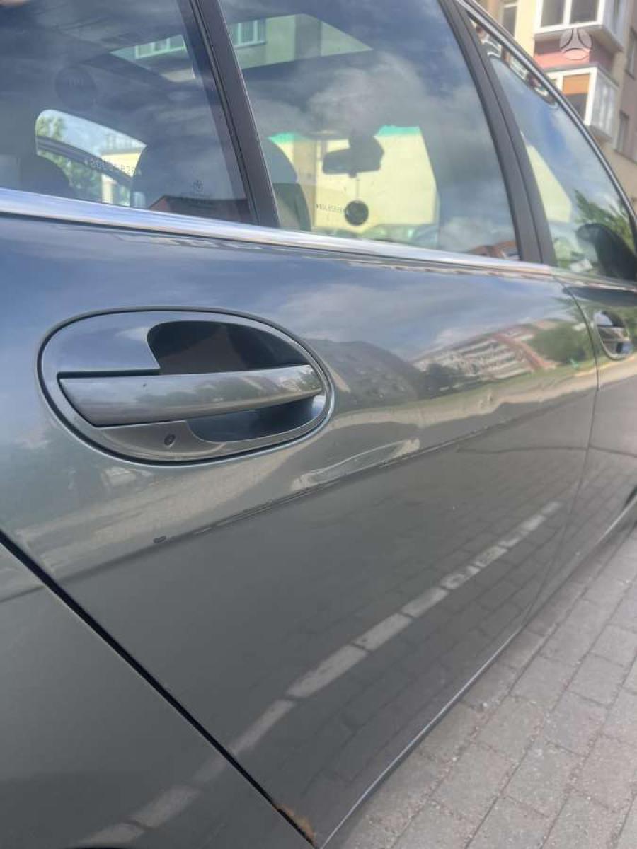 Blue BMW 735 2001 in Klaipeda, with an engine capacity of 3.60 L and mileage of 270 thousand km for 2500 €, photo 14 on AUTOMOTO.COM.LV