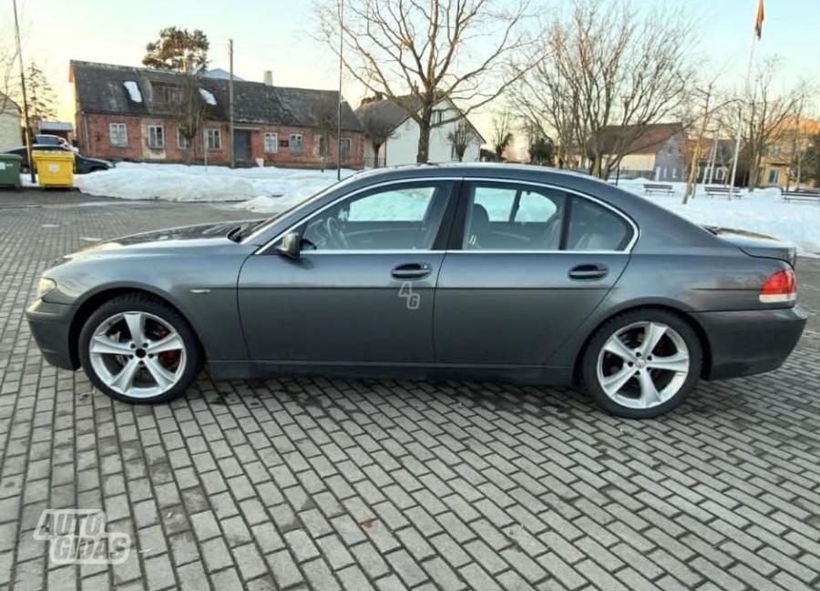 Blue BMW 735 2002 in Siauliai, with an engine capacity of 3.60 L and mileage of 450 thousand km for 2199 €, photo 4 on AUTOMOTO.COM.LV