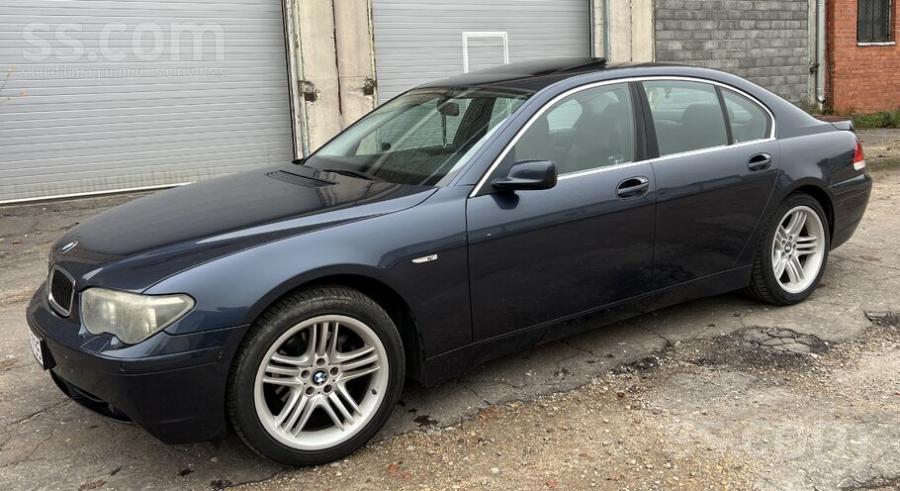 Blue BMW 735 2002 in Riga, with an engine capacity of 3.60 L and mileage of 195 thousand km for 3500 €, photo 3 on AUTOMOTO.COM.LV