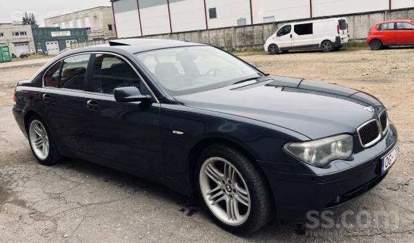 Blue BMW 735 2002 in Riga, with an engine capacity of 3.60 L and mileage of 195 thousand km for 3500 €, photo 3 on AUTOMOTO.COM.LV