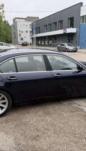 Zils BMW 735 2004 Viļņa, ar dzinēja tilpumu 3.60 L un nobraukumu 186 tūkst. km par 5000 €, foto 5 vietnē AUTOMOTO.COM.LV