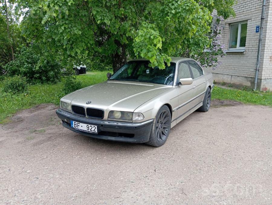 Brūns BMW 735 1997 Madona, ar dzinēja tilpumu 3.50 L un nobraukumu 460 tūkst. km par 3300 €, foto 3 vietnē AUTOMOTO.COM.LV