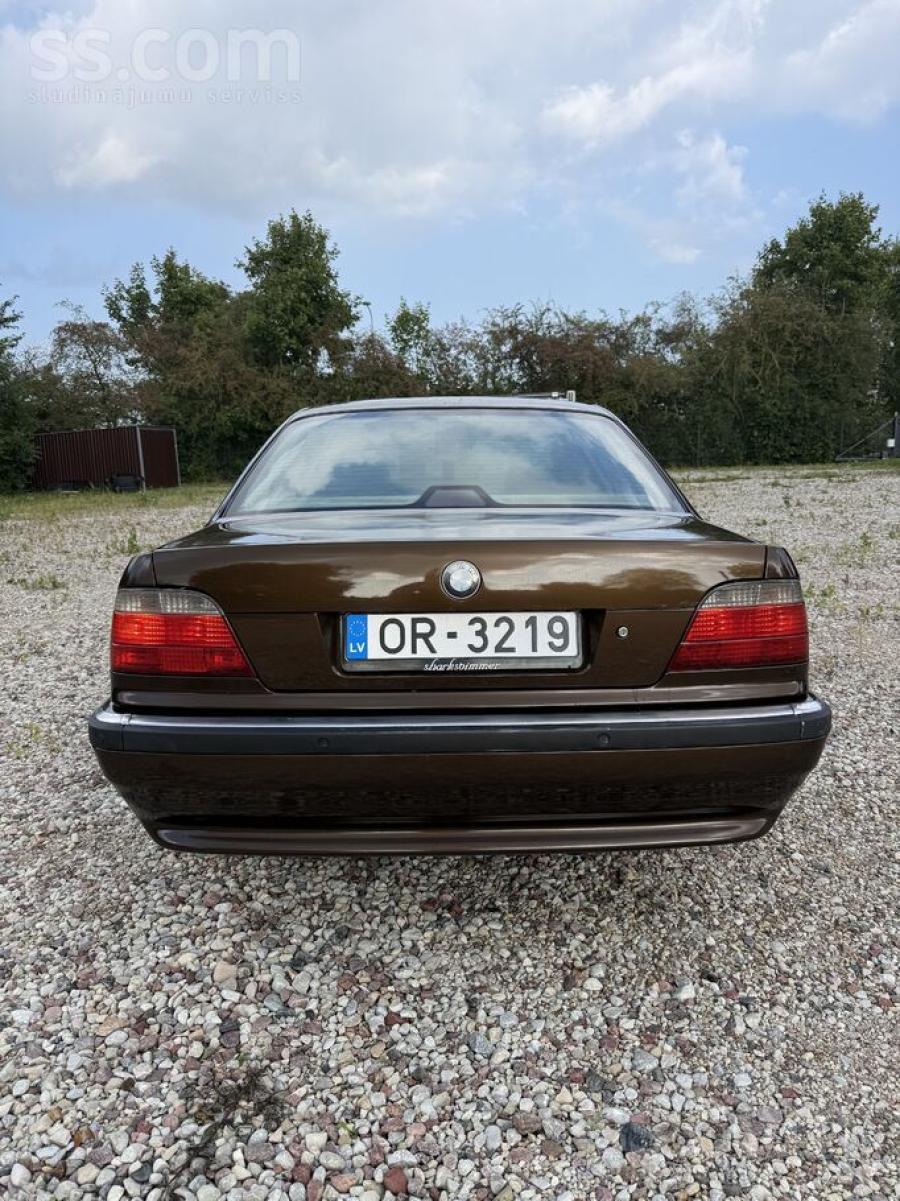 Brūns BMW 735 1998 Tukums, ar dzinēja tilpumu 3.50 L un nobraukumu 270 tūkst. km par 4990 €, foto 6 vietnē AUTOMOTO.COM.LV