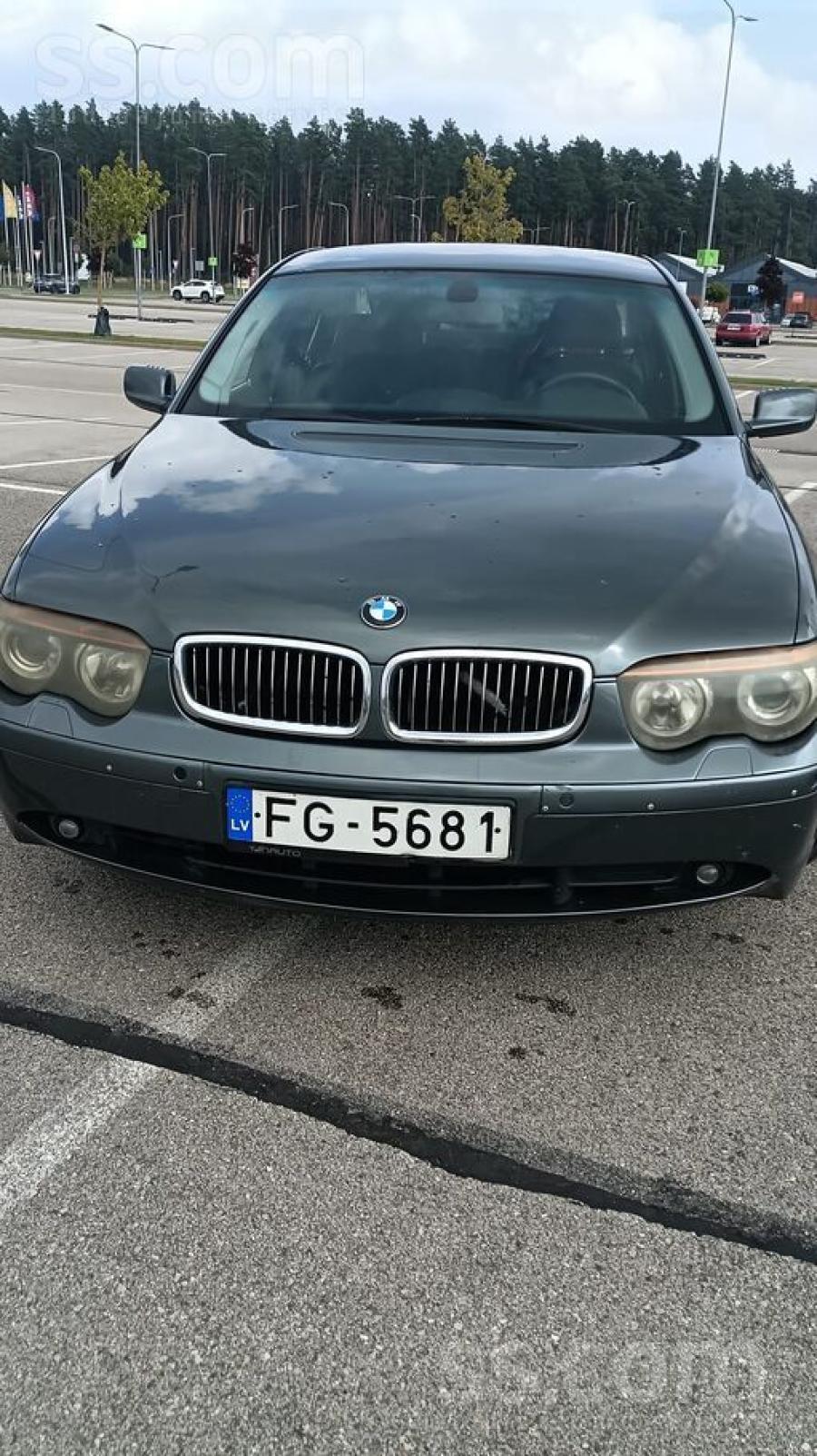 Green BMW 735 2002 in Riga, with an engine capacity of 3.50 L and mileage of 282 thousand km for 5500 €, photo 3 on AUTOMOTO.COM.LV