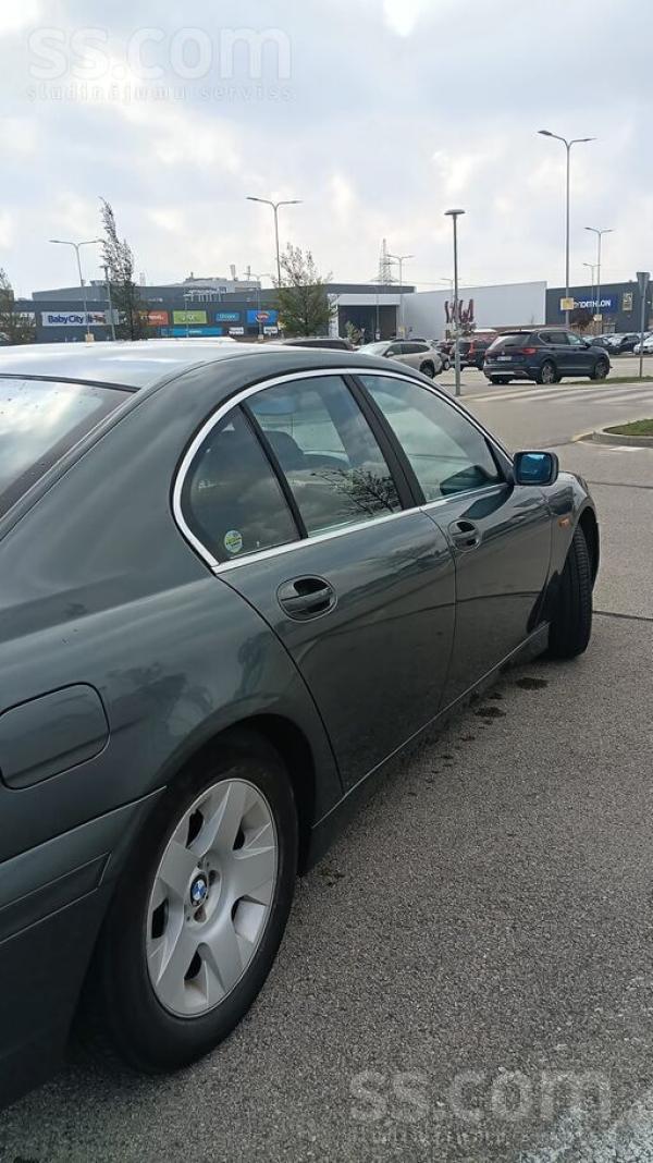 Green BMW 735 2002 in Riga, with an engine capacity of 3.50 L and mileage of 282 thousand km for 5500 €, photo 4 on AUTOMOTO.COM.LV