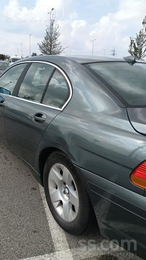 Green BMW 735 2002 in Riga, with an engine capacity of 3.50 L and mileage of 282 thousand km for 5500 €, photo 7 on AUTOMOTO.COM.LV