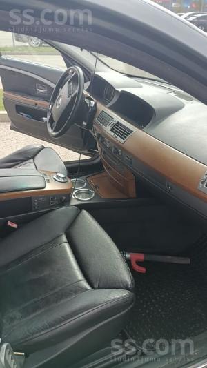 Green BMW 735 2002 in Riga, with an engine capacity of 3.50 L and mileage of 282 thousand km for 5500 €, photo 9 on AUTOMOTO.COM.LV