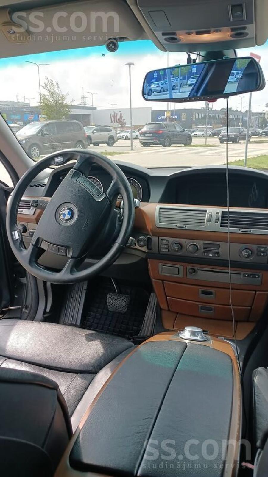 Green BMW 735 2002 in Riga, with an engine capacity of 3.50 L and mileage of 282 thousand km for 5500 €, photo 11 on AUTOMOTO.COM.LV