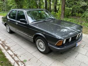 Pelēks BMW 735 1984 Viļņa, ar dzinēja tilpumu 3.40 L un nobraukumu 325 tūkst. km par 7500 €, foto 3 vietnē AUTOMOTO.COM.LV