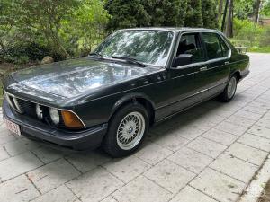 Pelēks BMW 735 1984 Viļņa, ar dzinēja tilpumu 3.40 L un nobraukumu 325 tūkst. km par 7500 €, foto 4 vietnē AUTOMOTO.COM.LV