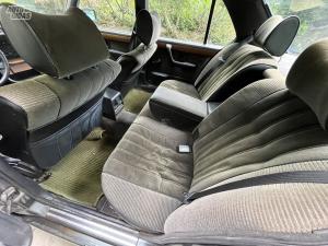 Pelēks BMW 735 1984 Viļņa, ar dzinēja tilpumu 3.40 L un nobraukumu 325 tūkst. km par 7500 €, foto 8 vietnē AUTOMOTO.COM.LV