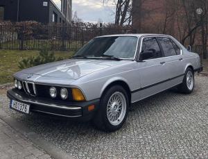 Grey BMW 735 1987 in Vilnius, with an engine capacity of 0.00 L and mileage of 290 thousand km for 12777 €, photo  on AUTOMOTO.COM.LV