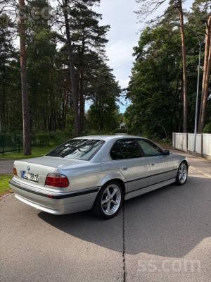 Pelēks BMW 735 1997 Rīga, ar dzinēja tilpumu 3.50 L un nobraukumu 315 tūkst. km par 4900 €, foto 5 vietnē AUTOMOTO.COM.LV