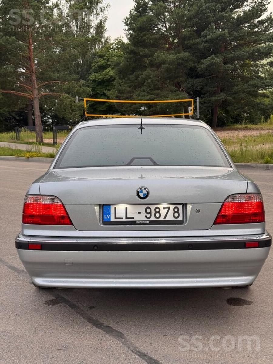 Grey BMW 735 1997 in Riga, with an engine capacity of 3.50 L and mileage of 317 thousand km for 3750 €, photo 7 on AUTOMOTO.COM.LV