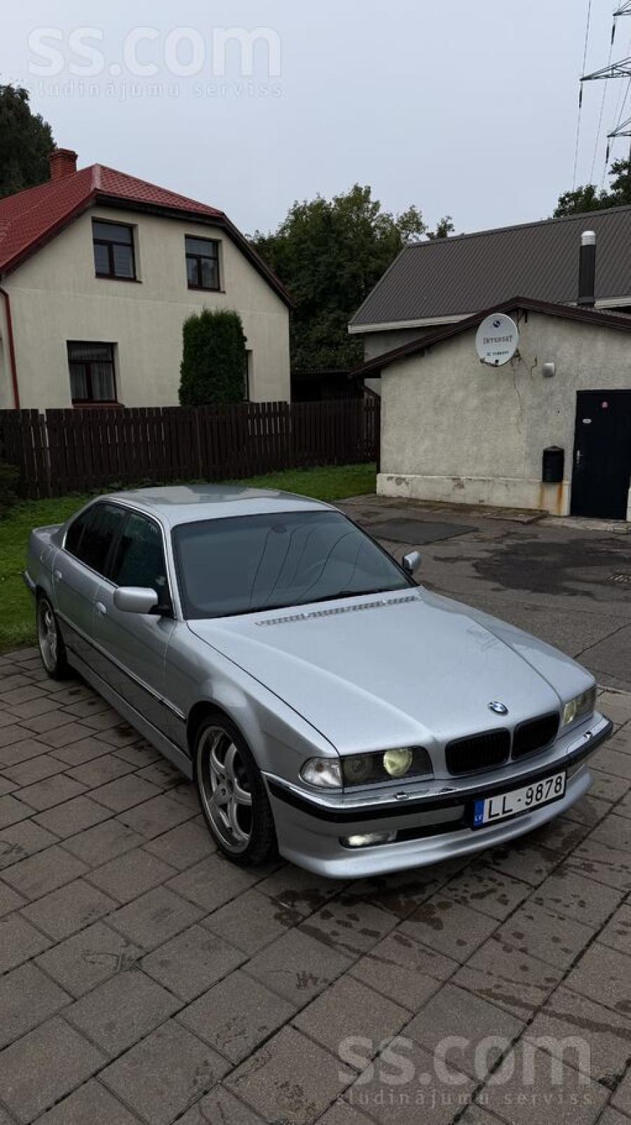 Pelēks BMW 735 1997 Rīga, ar dzinēja tilpumu 3.50 L un nobraukumu 317 tūkst. km par 5850 €, foto 3 vietnē AUTOMOTO.COM.LV