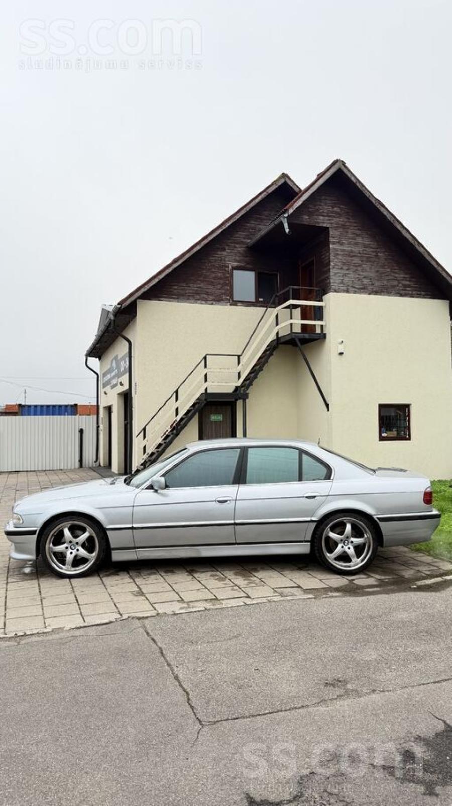 Pelēks BMW 735 1997 Rīga, ar dzinēja tilpumu 3.50 L un nobraukumu 317 tūkst. km par 5850 €, foto 5 vietnē AUTOMOTO.COM.LV