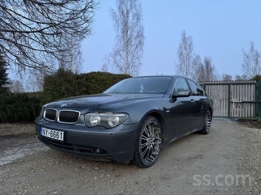 Grey BMW 735 2002 in Riga, with an engine capacity of 3.50 L and mileage of 290 thousand km for 1600 €, photo 1 on AUTOMOTO.COM.LV