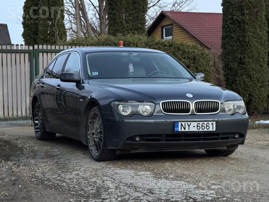Grey BMW 735 2002 in Riga, with an engine capacity of 3.50 L and mileage of 290 thousand km for 1600 €, photo 2 on AUTOMOTO.COM.LV