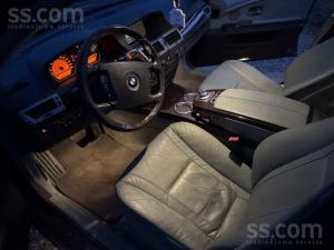 Grey BMW 735 2002 in Riga, with an engine capacity of 3.50 L and mileage of 290 thousand km for 1600 €, photo 5 on AUTOMOTO.COM.LV