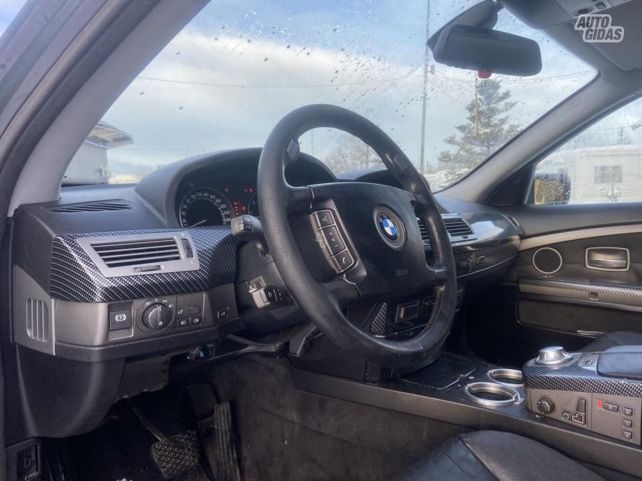 Pelēks BMW 735 2003 Klaipėda, ar dzinēja tilpumu 3.60 L un nobraukumu 320 tūkst. km par 1450 €, foto 7 vietnē AUTOMOTO.COM.LV