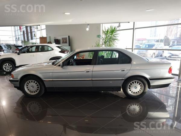 BMW 735 1996 Rīga, ar dzinēja tilpumu 3.50 L un nobraukumu 0 tūkst. km par 10900 €, foto 1 vietnē AUTOMOTO.COM.LV
