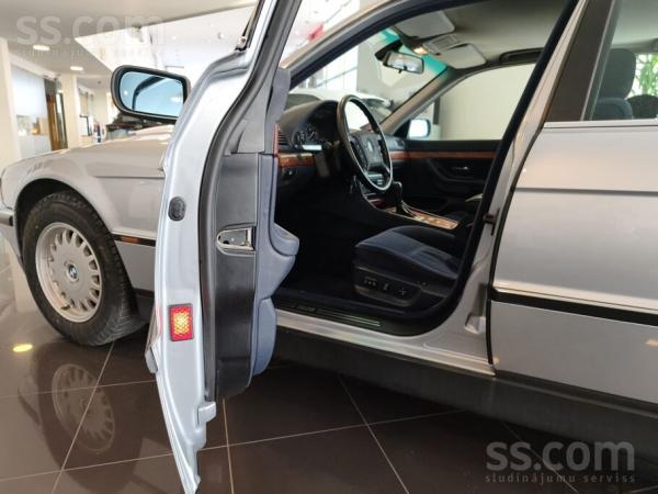 BMW 735 1996 Rīga, ar dzinēja tilpumu 3.50 L un nobraukumu 0 tūkst. km par 10900 €, foto 9 vietnē AUTOMOTO.COM.LV