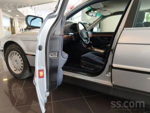 БМВ 735 1996 в Рига, объемом двигателя 3.50 л и пробегом 0 тыс. км за 10900 €, фото 10 на AUTOMOTO.COM.LV