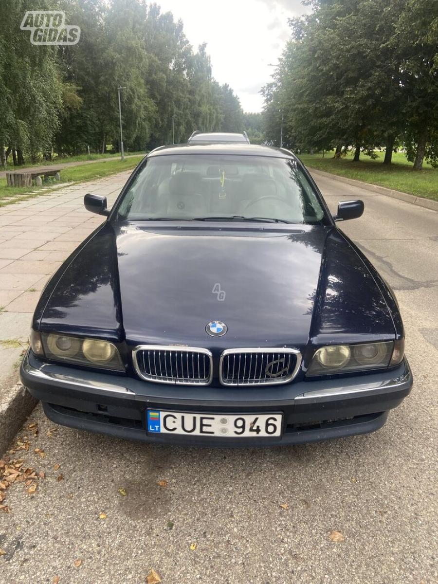 БМВ 735 1996 в Висагинас, объемом двигателя 3.50 л и пробегом 360 тыс. км за 1800 €, фото 1 на AUTOMOTO.COM.LV