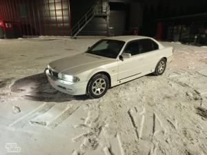 Balts BMW 735 1997 Viļņa, ar dzinēja tilpumu 3.50 L un nobraukumu 295 tūkst. km par 2800 €, foto 3 vietnē AUTOMOTO.COM.LV