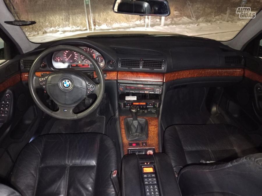 Balts BMW 735 1997 Viļņa, ar dzinēja tilpumu 3.50 L un nobraukumu 295 tūkst. km par 2800 €, foto 10 vietnē AUTOMOTO.COM.LV